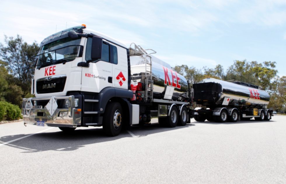 Bitumen and Sprayer: Construction and Maintenance of Asphalt Roads